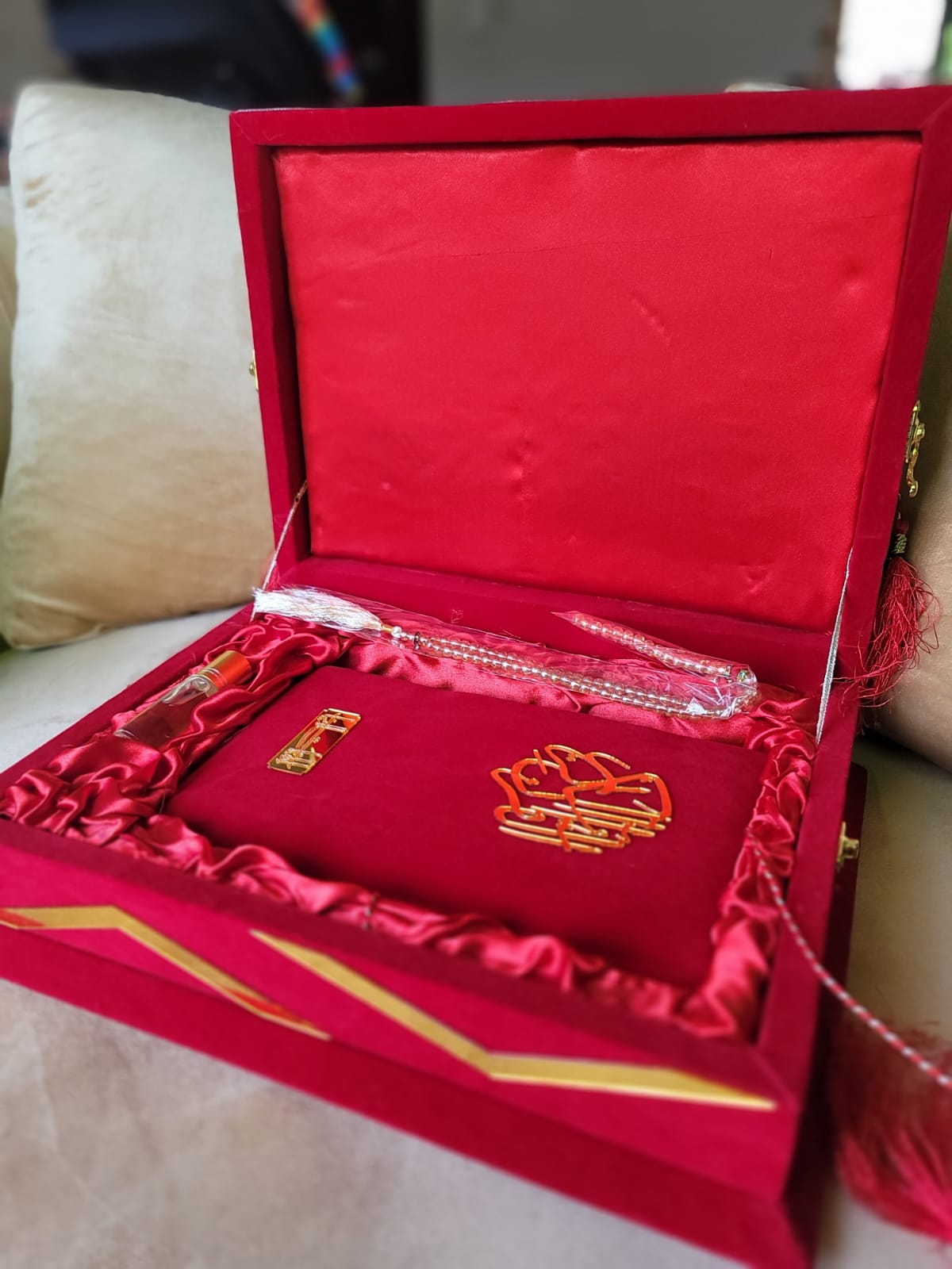 Buy Red Velvet Bridal Quran Set Online - Idara e Islamiat – Idara e ...